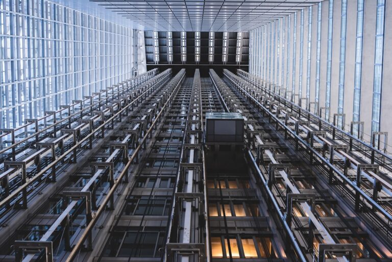The Elevator Game: A Terrifying Urban Legend – Horror Mystery